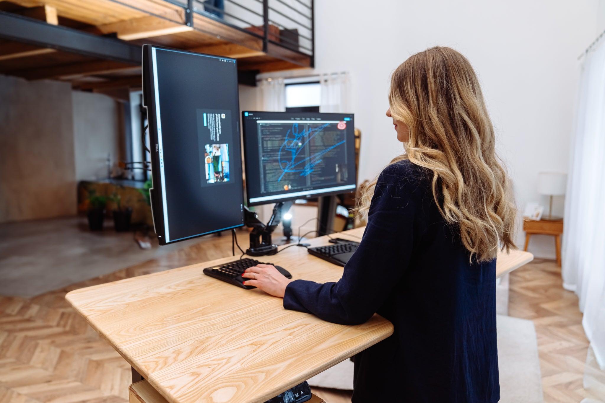 How to choose an ergonomic monitor mount – TEHNOTABLE